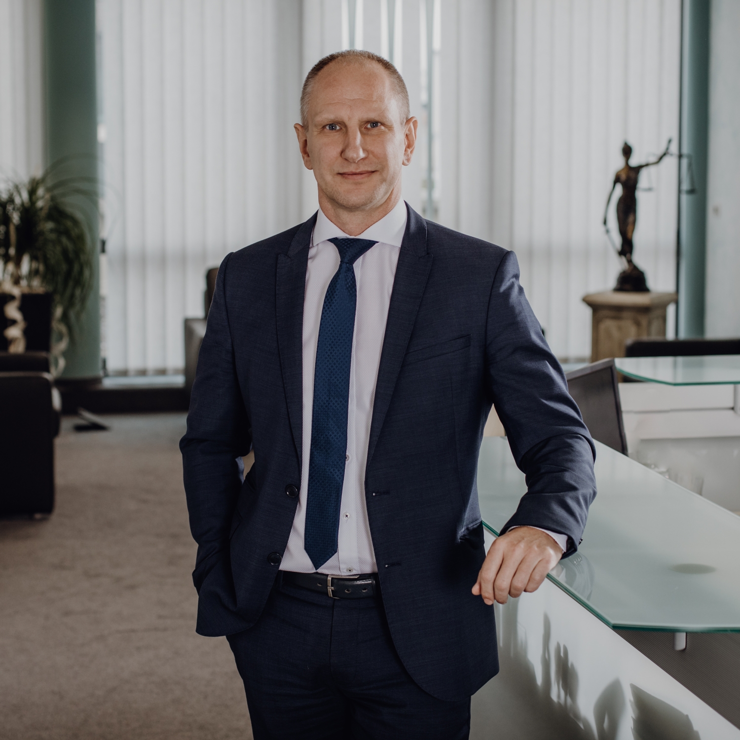 Frank Gothe – Dr. Fuchs, Neubauer und Greiner
